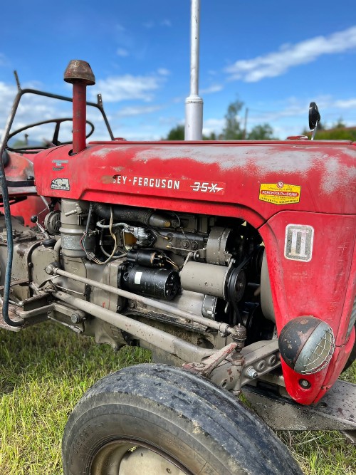 Massey Ferguson MF 35 in rostfreiem Zustand abzugeben - Classic Oldtimer