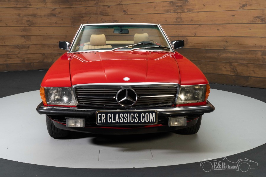 Oldtimer Mercedes Benz 500 in perfektem Zustand - Classic Oldtimer