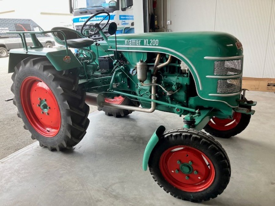 Zu verkaufen: Kramer KL200 Oldtimertraktor mit 5000 Betriebsstunden.