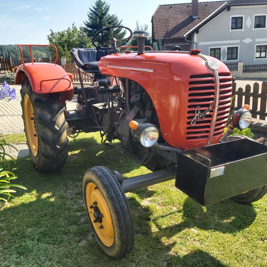 Oldtimer Steyr t86 Steyr T86e mit 1 Betriebsstunden. Der Traktor ist in Rappottenstein abzugeben.